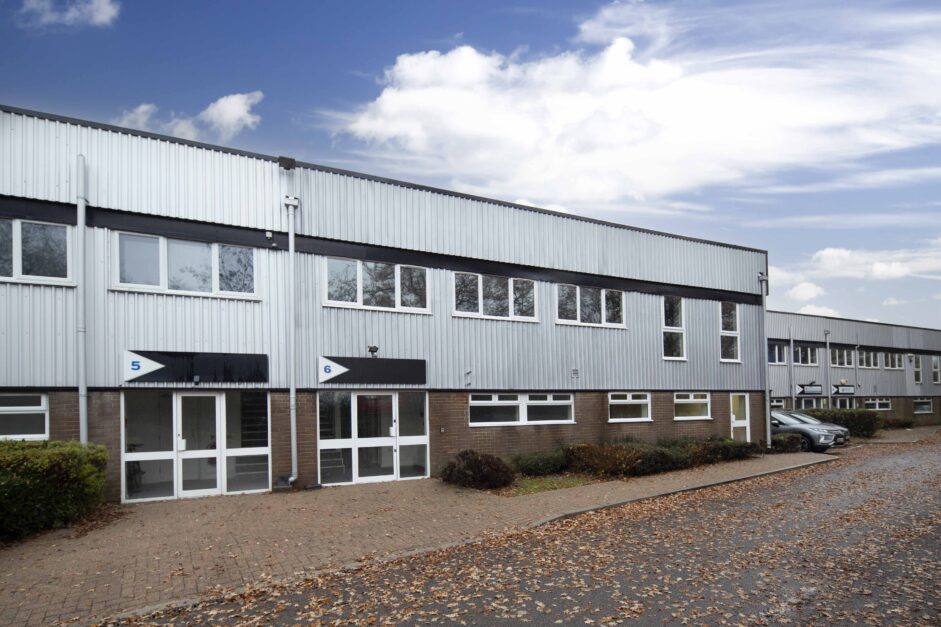 Gatwick Distribution Point - Available to Let | Mileway UK